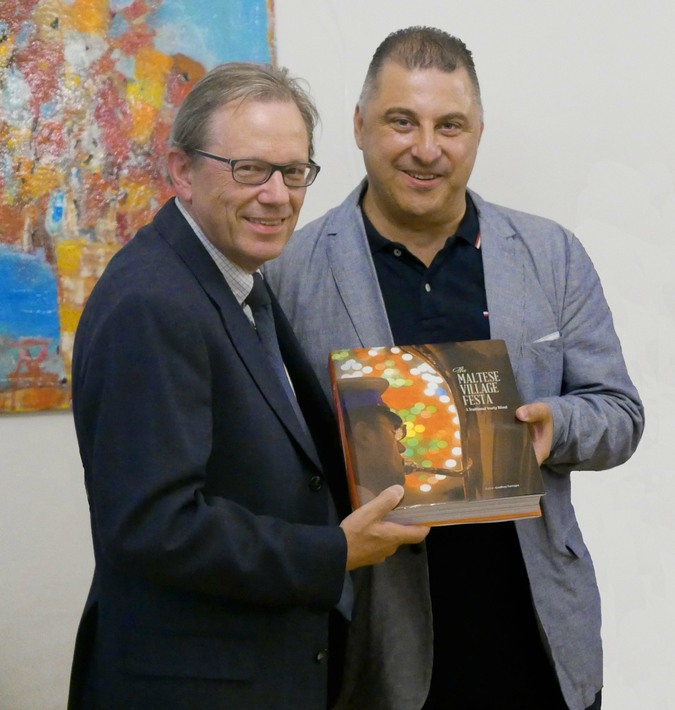 Impressionen eines Malta-Abends in Adenau: Ein Vortrag über Valletta ...